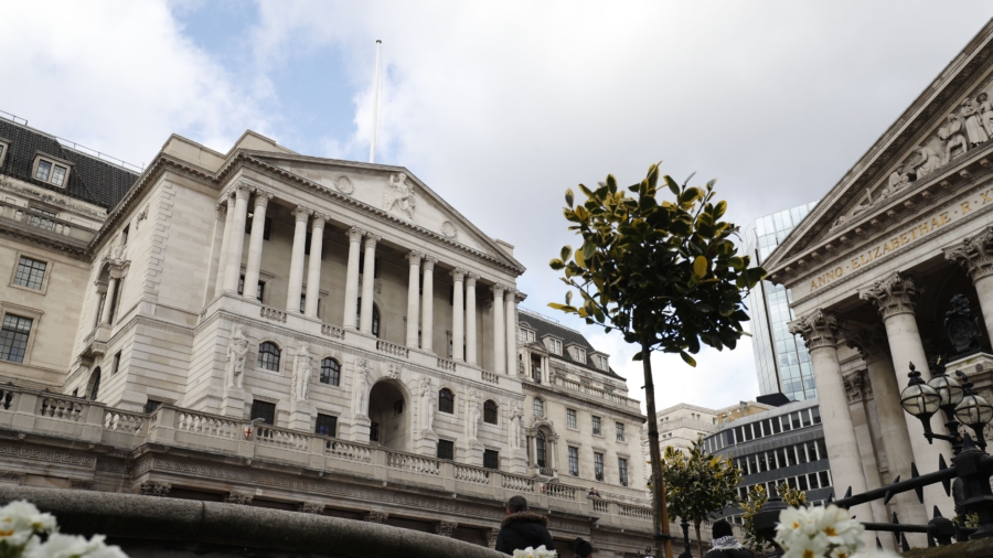 Global Central Banks Unleash More Rate Hikes | NTD