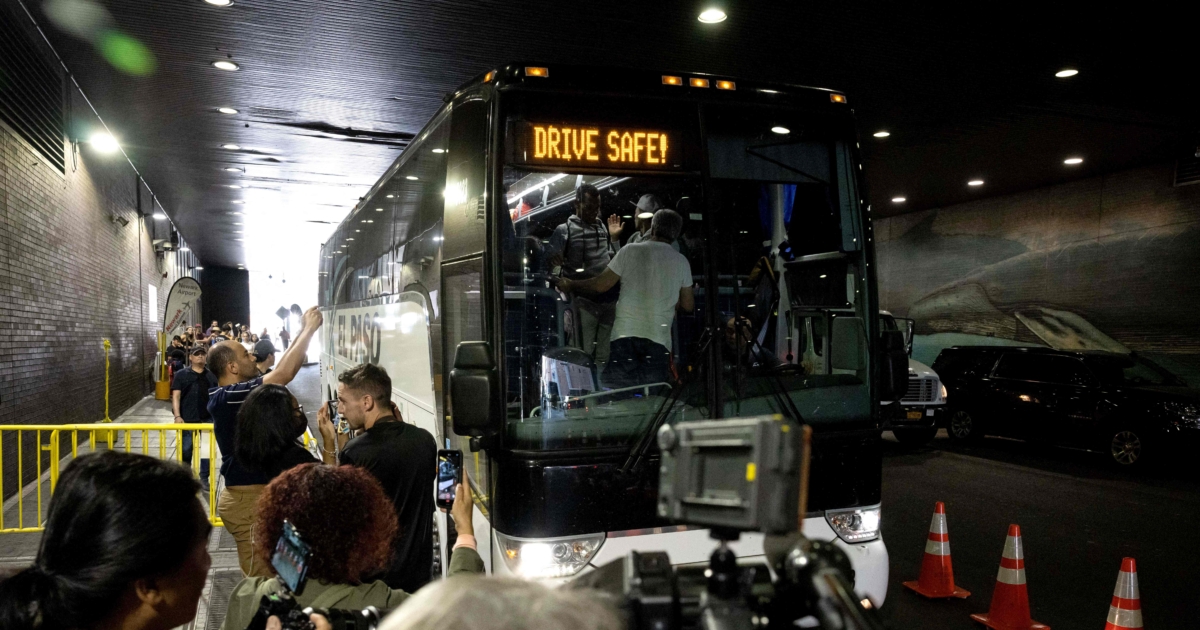 6 More Buses of Illegal Immigrants Arrive in New York City: Mayor | NTD