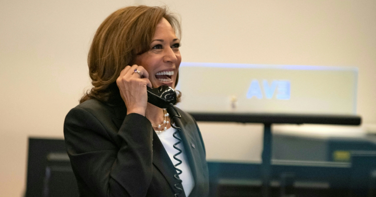Vice President Harris Phones NASA Space Station | NTD