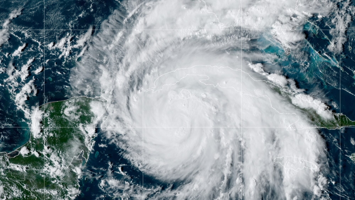 Hurricane Ian Nears Cuba on Path to Strike Florida as Category 4 | NTD