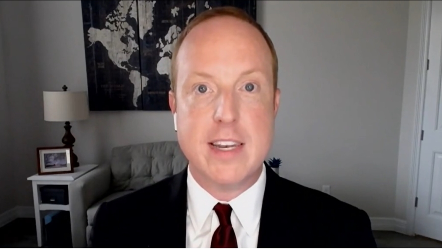 JP Morgan CEO Says Banking Crisis Not Over; Economist Breaks Down ...