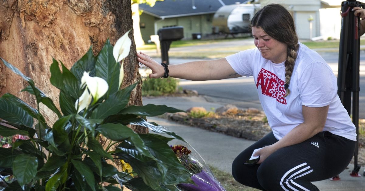Authorities Identify 6 Killed in Southeastern Nebraska Crash | NTD