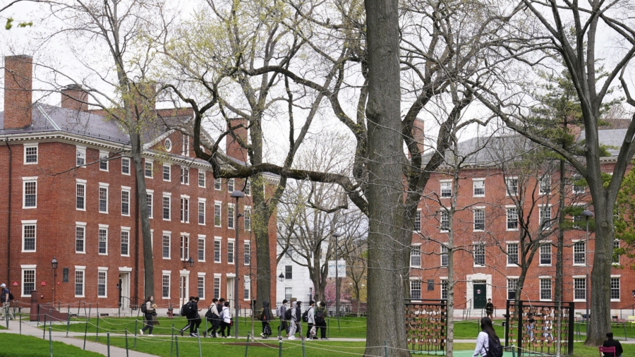 Harvard Condems Leverett House ‘Swatting’ Attack, Scrutinizes Police ...