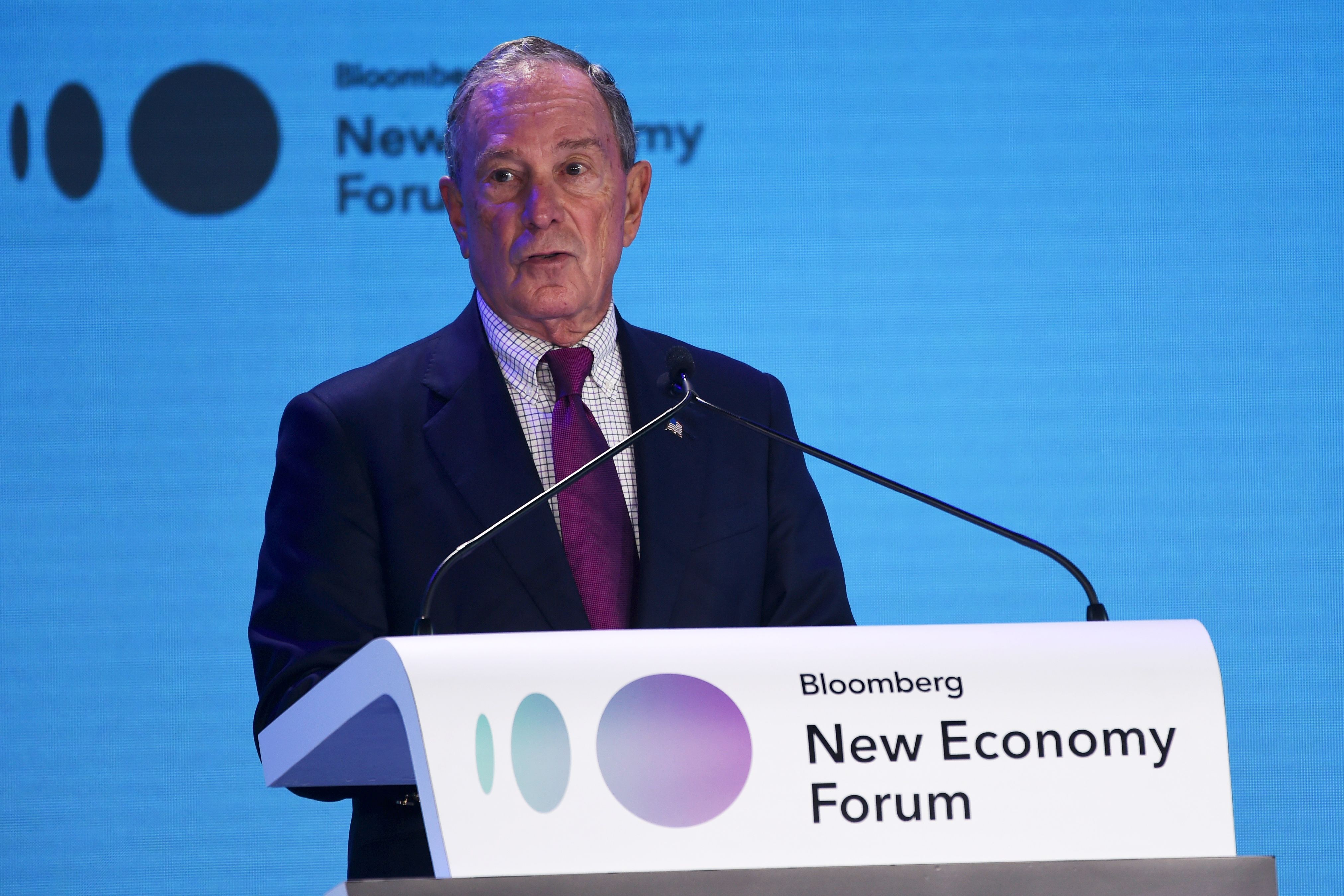 Michael Bloomberg Apologizes After Boris Johnson Criticizes China | NTD