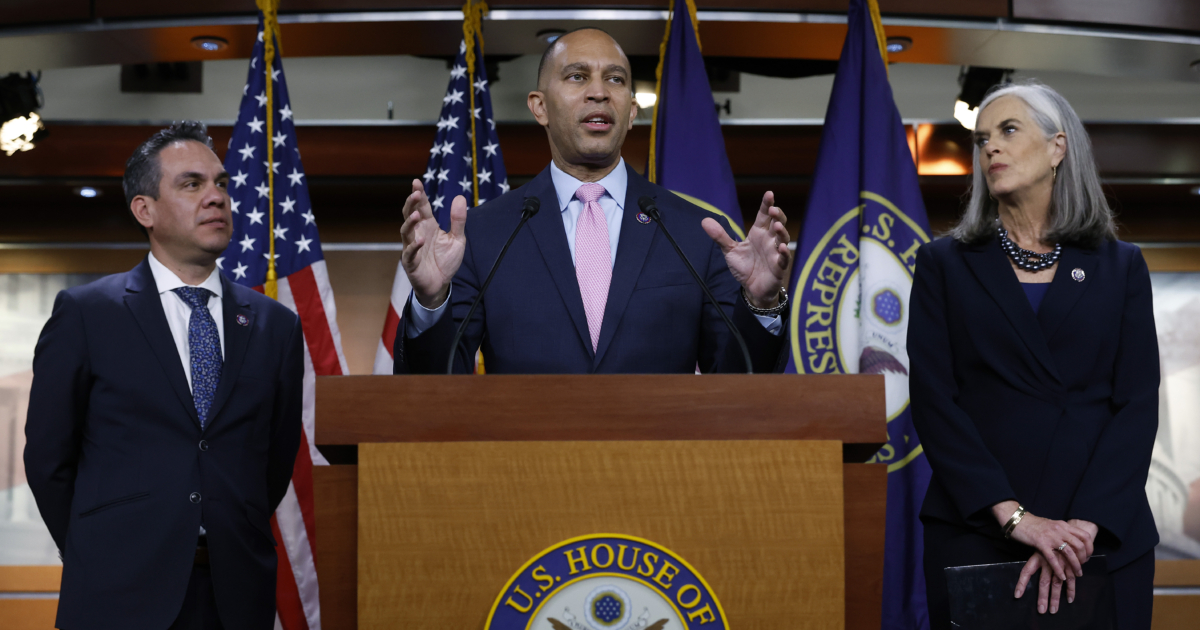House Democrat Leaders Deliver Remarks After Hakeem Jeffries Elected as ...