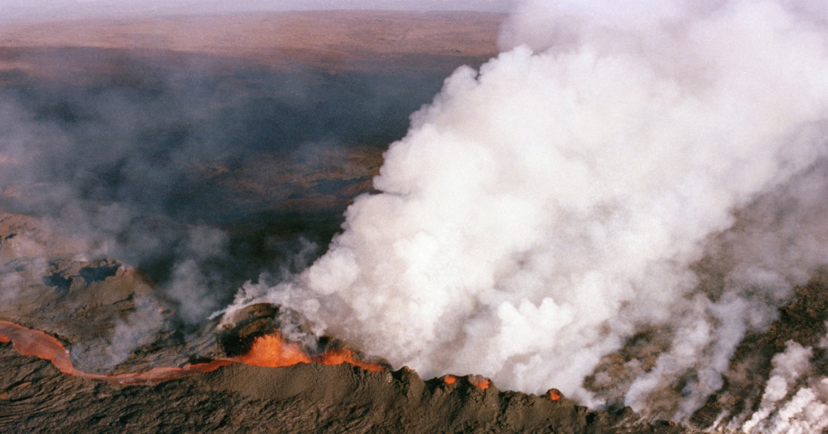 World’s Largest Volcano Could Erupt Soon | NTD