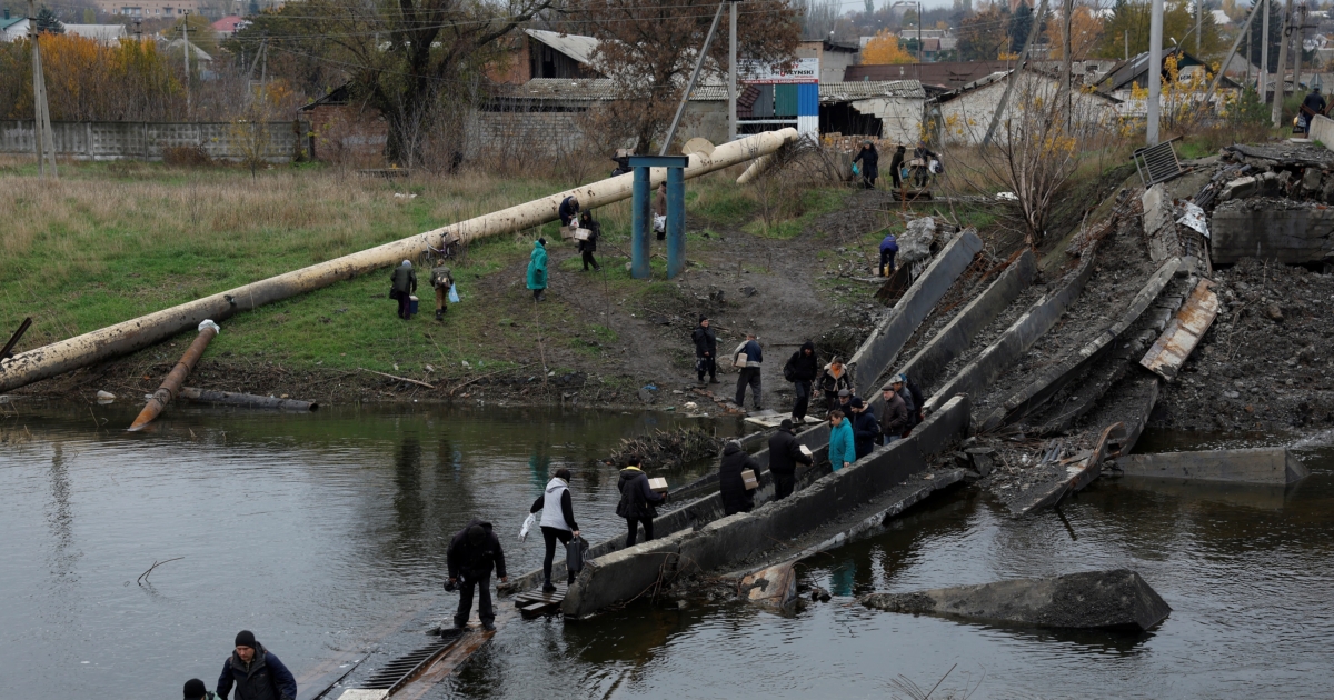Russia Orders Wider Evacuation of Occupied Southern Ukraine | NTD