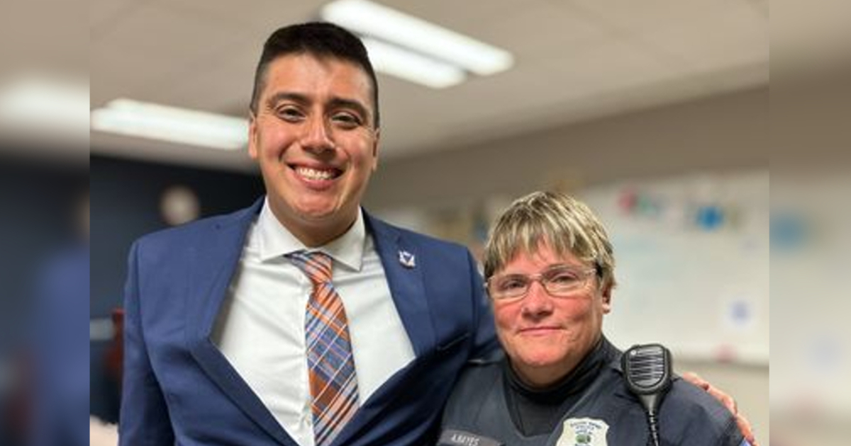 Indiana Police Officer Receives Heartwarming Thank You After 24 Years | NTD