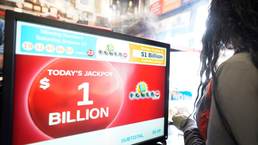 Powerball Prize Soars to $1.2 Billion After No Winners Found Monday | NTD