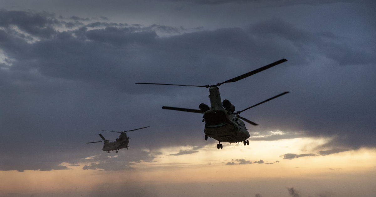 US Military Captures ISIS Official in Syria in Helicopter Raid | NTD