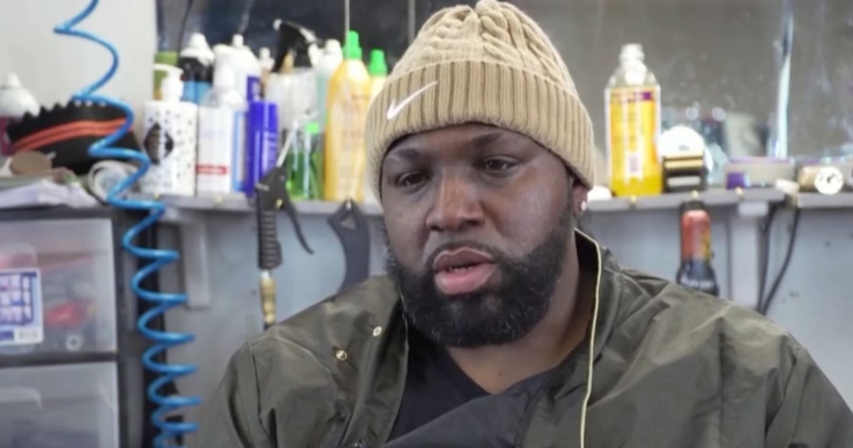 Barber Saves Lives in Buffalo Storm | NTD