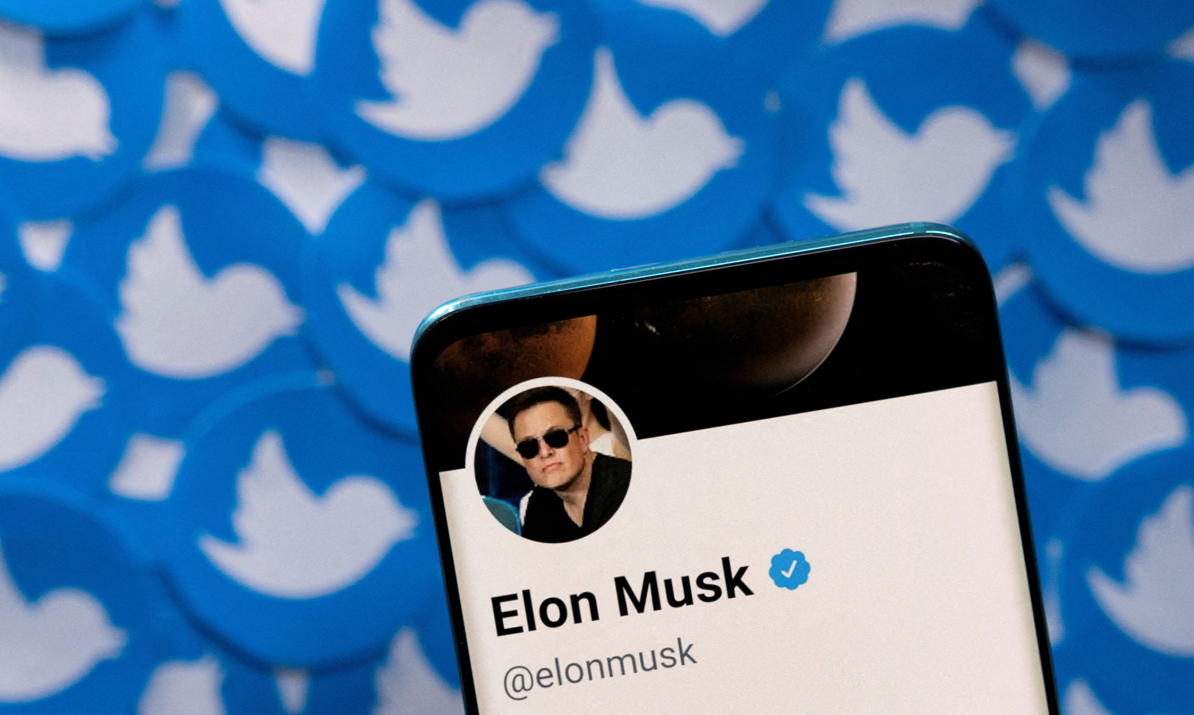 Elon Musk Breaks Silence After Poll Votes in Favor of His Resignation ...
