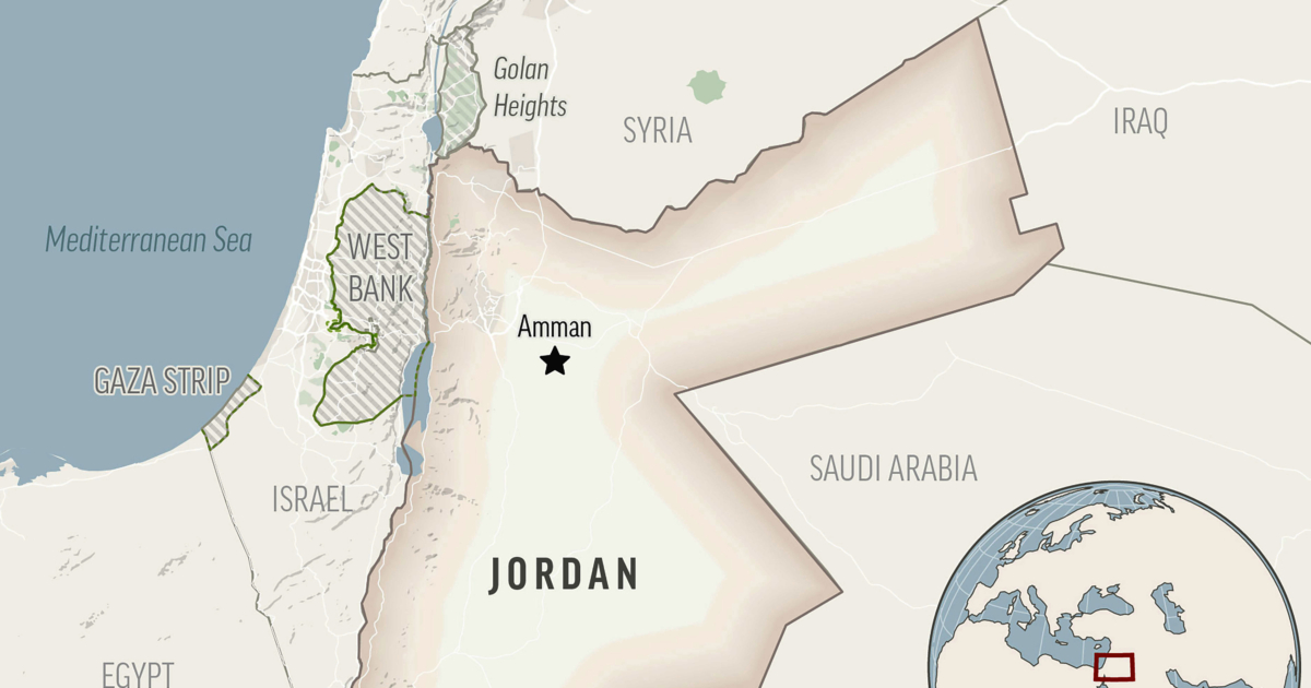 Shootout in Southern Jordan Kills 3 Officers, Suspect | NTD
