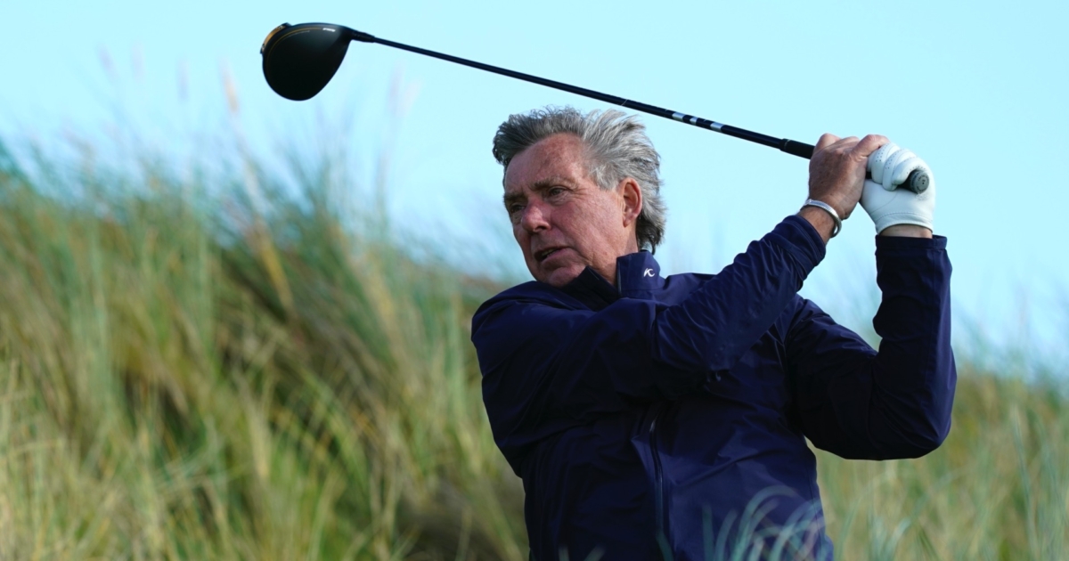 Former Ryder Cup Player Barry Lane Dead at 62 | NTD