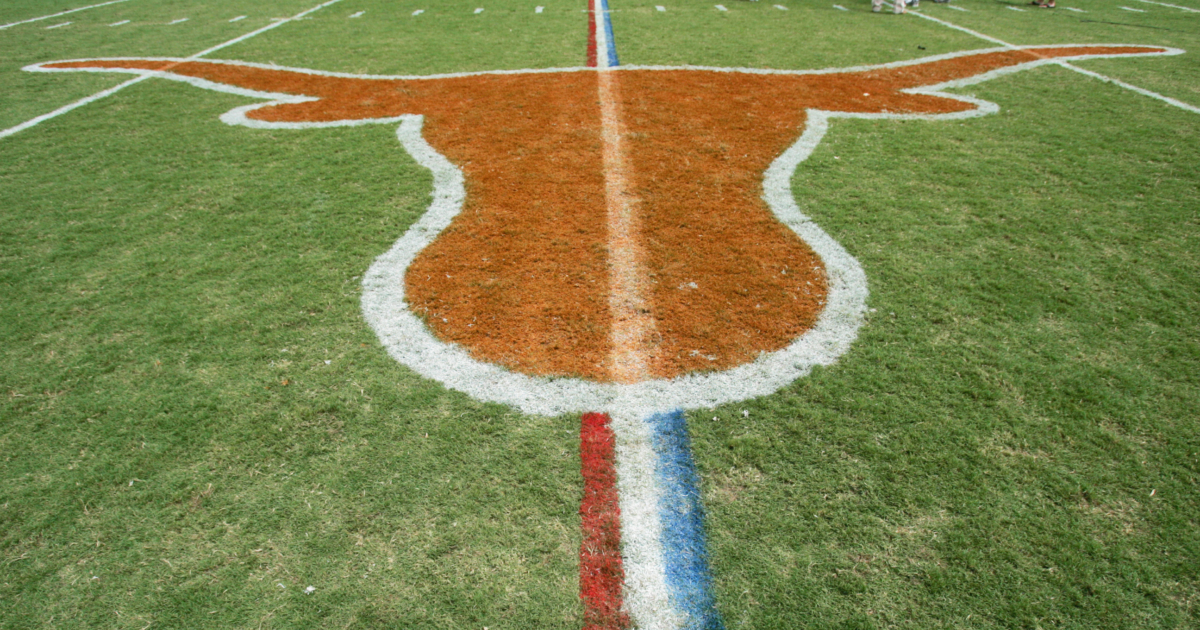 2-Time Texas National Champion Baseball Coach Gustafson Dead at 91 | NTD