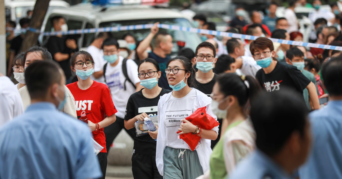 Chinese Students Must Pledge Loyalty to CCP Before Arriving Abroad ...