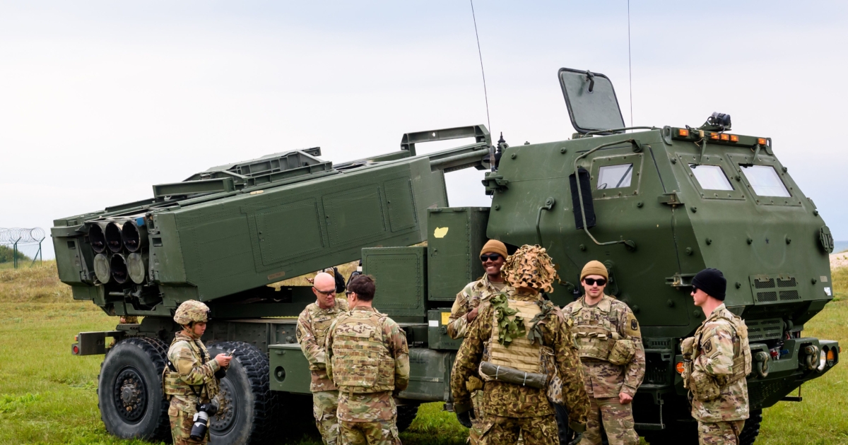 Australia to Buy Long-Range US-Made HIMARS Missiles | NTD