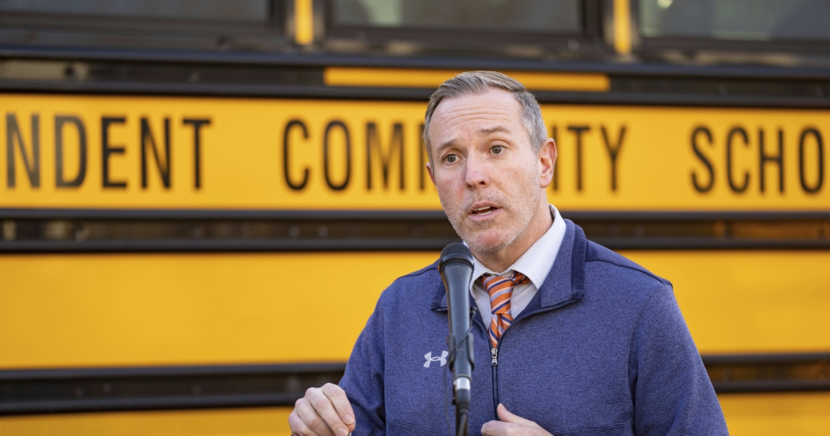 Iowa’s Largest City Cancels Classes Due to Cyberattack | NTD