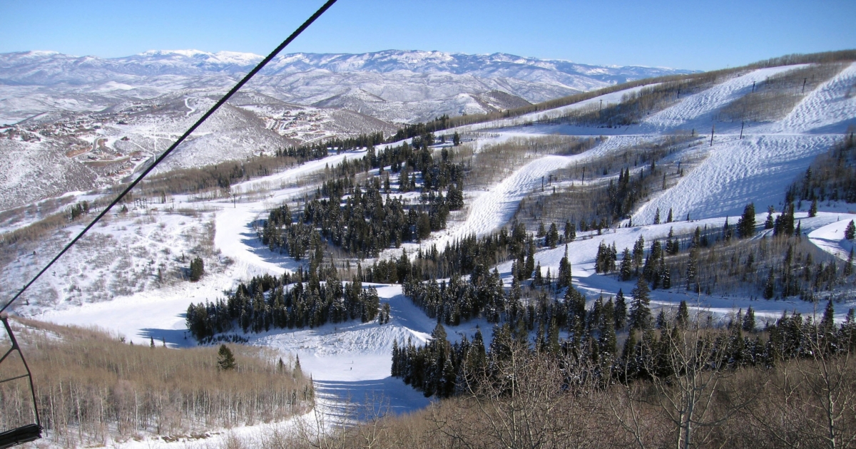 Utah Resort Employee Dies After Being Ejected From Chairlift | NTD