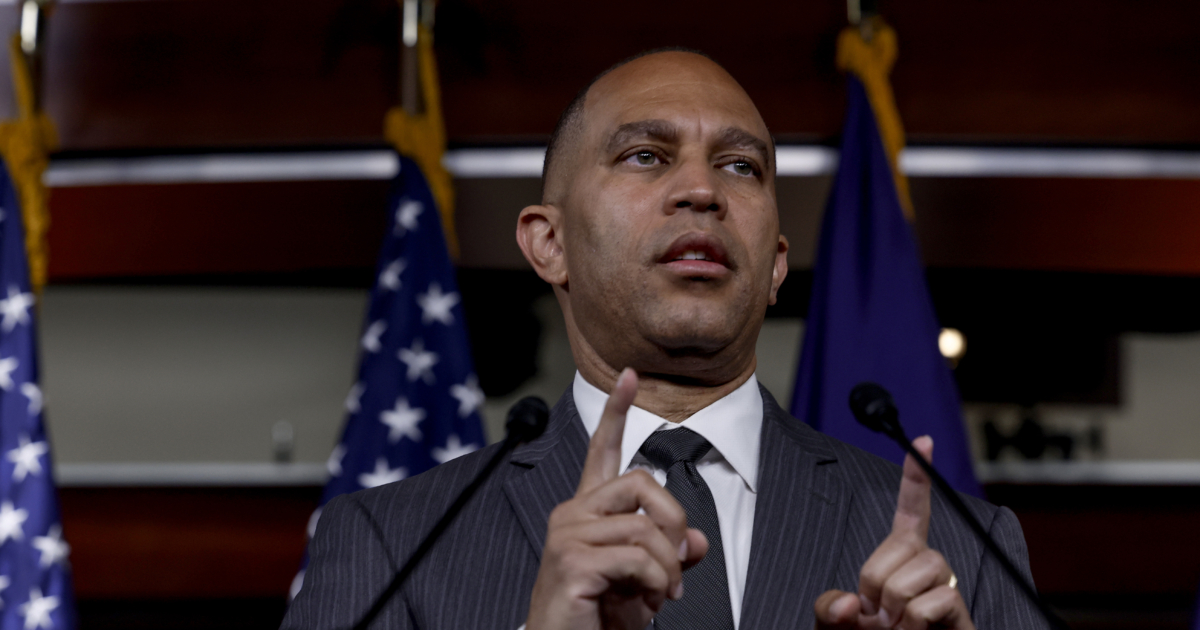 House Minority Leader Hakeem Jeffries, Rep. Cuellar Visit Southern ...