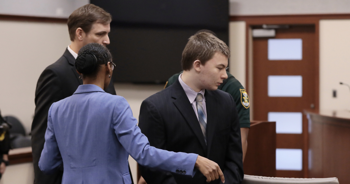 Florida Teen Pleads Guilty to Fatally Stabbing Classmate | NTD