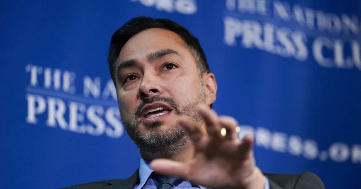 US Rep. Joaquin Castro Recovering Following Cancer Surgery | NTD