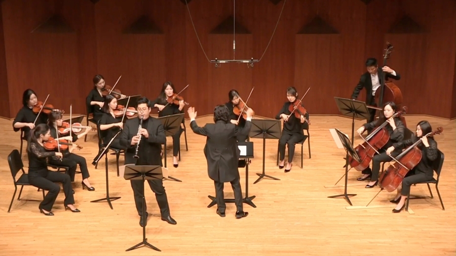 Johann Stamitz: Clarinet Concerto in B Flat Major | NTD