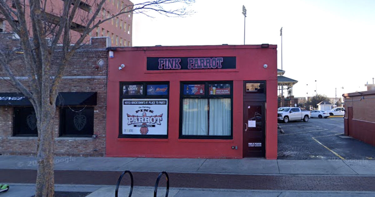 8 People Injured in Oklahoma City Bar Fight | NTD