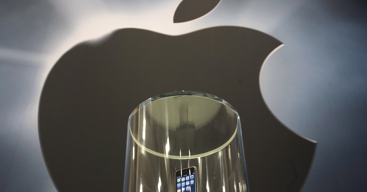 A First Generation iPhone Going up for Auction Hopes to Fetch $50,000 | NTD