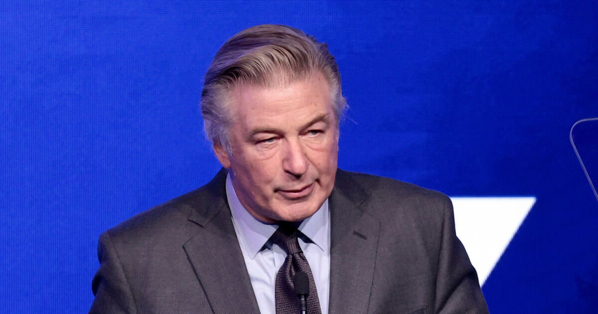 Special Prosecutor Recuses Herself From Alec Baldwin ‘Rust’ Case | NTD