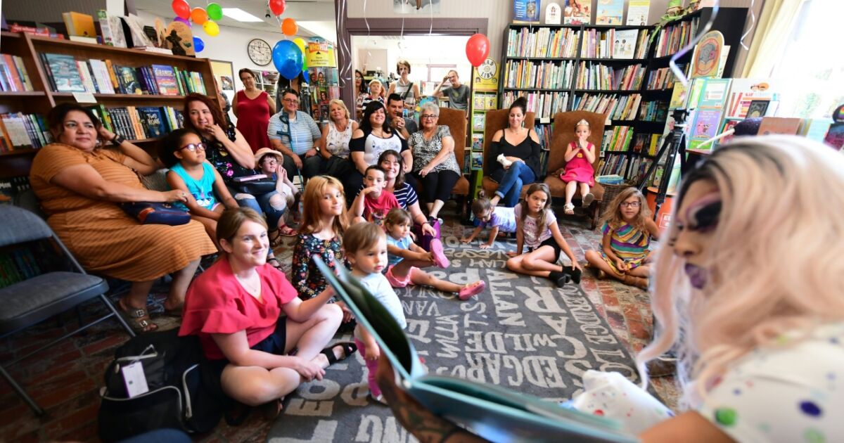 Federal Judge Blocks Tennessee Law Banning Drag Shows With Minors ...