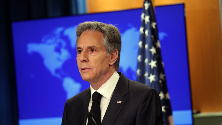 China’s Xi Providing ‘Diplomatic Cover’ for Russia With Moscow Meeting ...