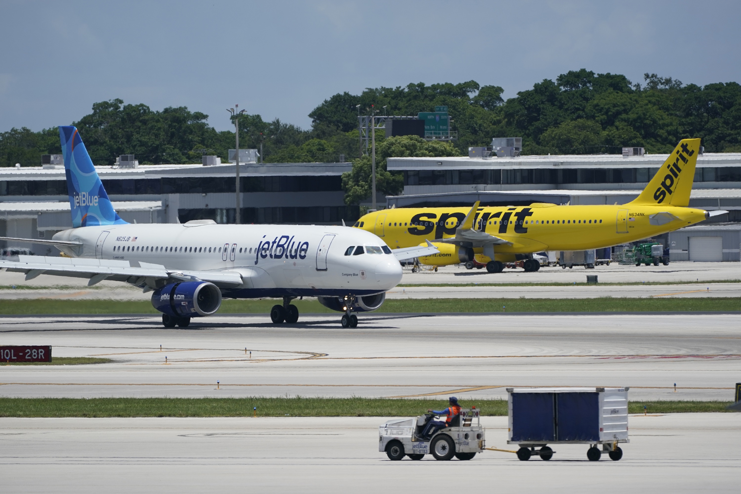 JetBlue, Spirit Ending $3.8 Billion Merger Deal After Court Ruling | NTD