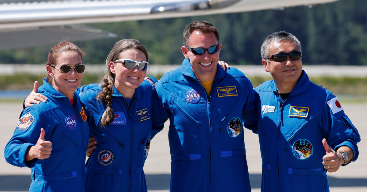 NASA SpaceX Crew-5 Discuss Their Mission After Return to Earth | NTD