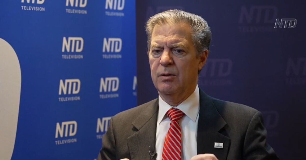 Religion Is the Only Entity That Can Stand Up to the CCP: Brownback | NTD