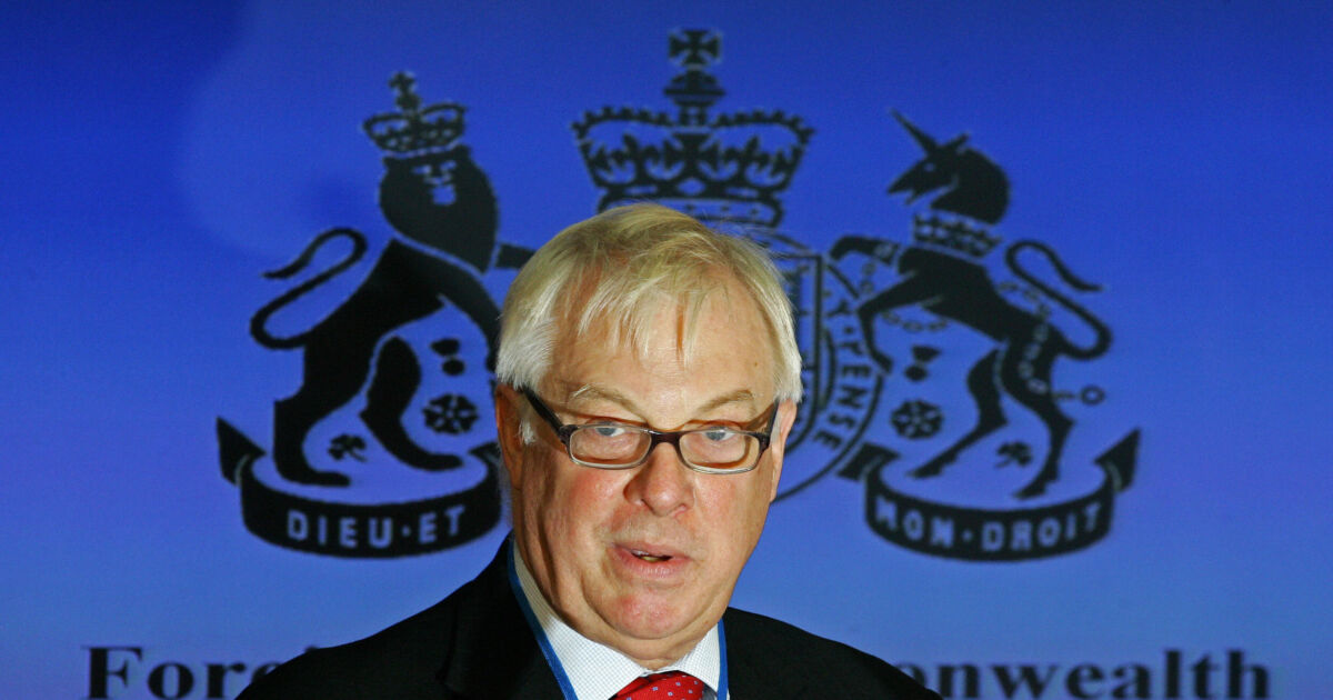 West Must Stand Up for Its Values: Lord Patten | NTD