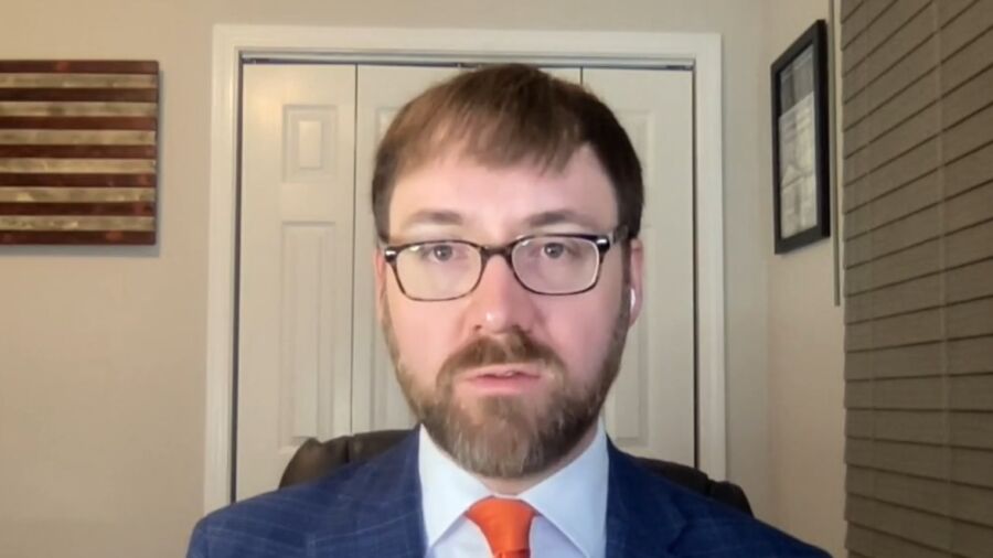 Concerns Over Fair Trial Likely to Spell Motions to Quash Trump Case: Zack Smith | NTD