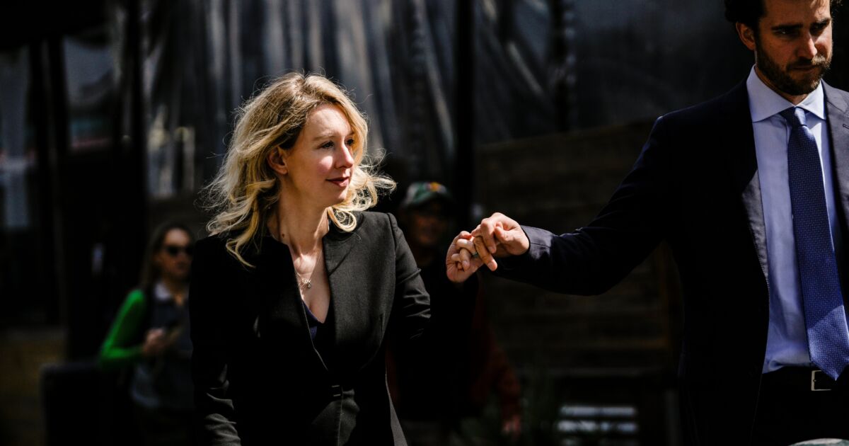 Theranos Founder Elizabeth Holmes Cannot Remain Free During Appeal, Judge Rules | NTD