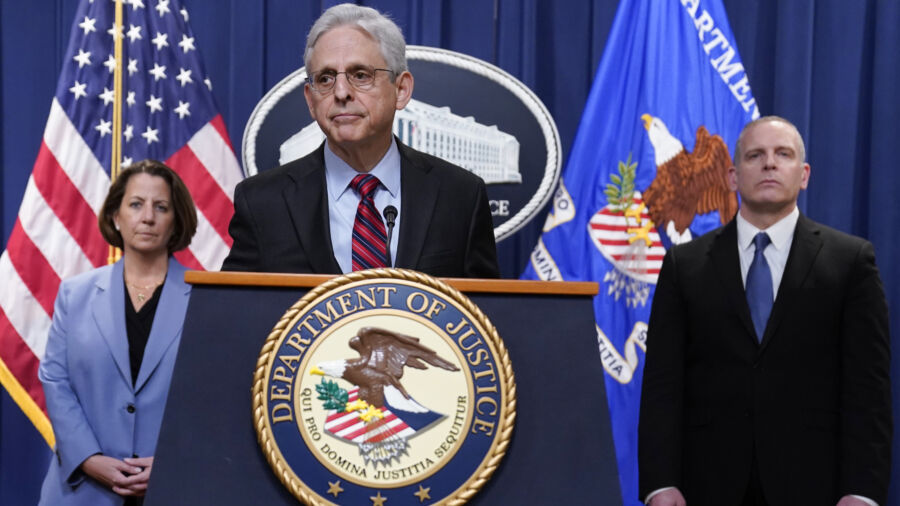 AG Garland Holds News Conference on Drug Trafficking | NTD