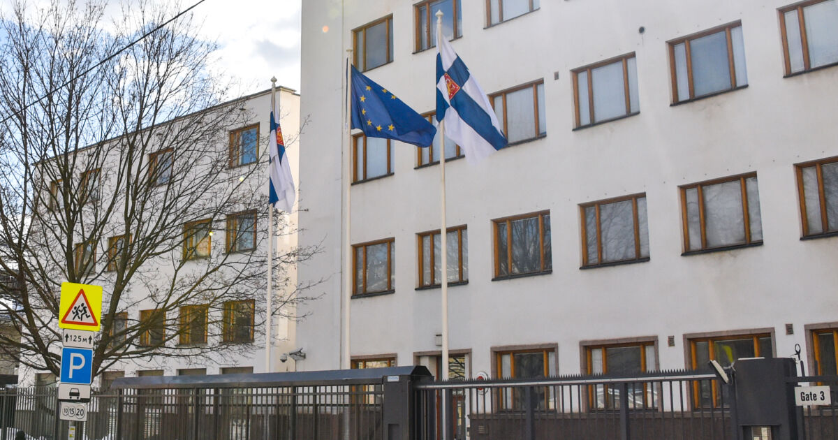 Finland’s Moscow Embassy Receives Powder-Laden Mail | NTD