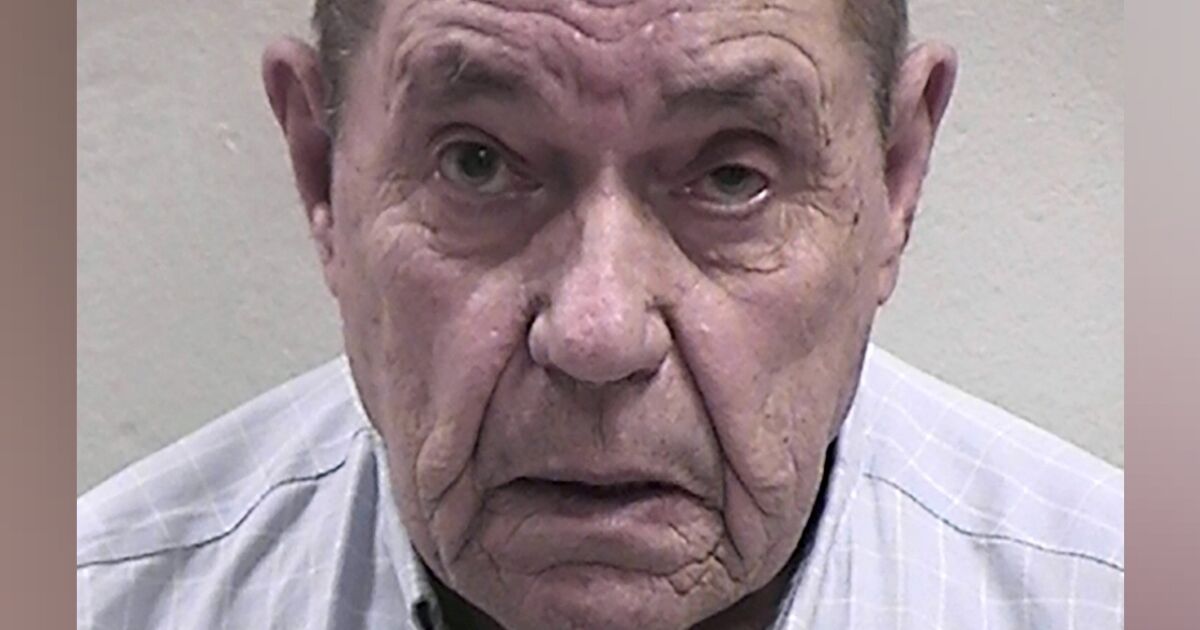 Man Who Pleaded Guilty to Shooting Teen Who Rang Wrong Doorbell Dies | NTD