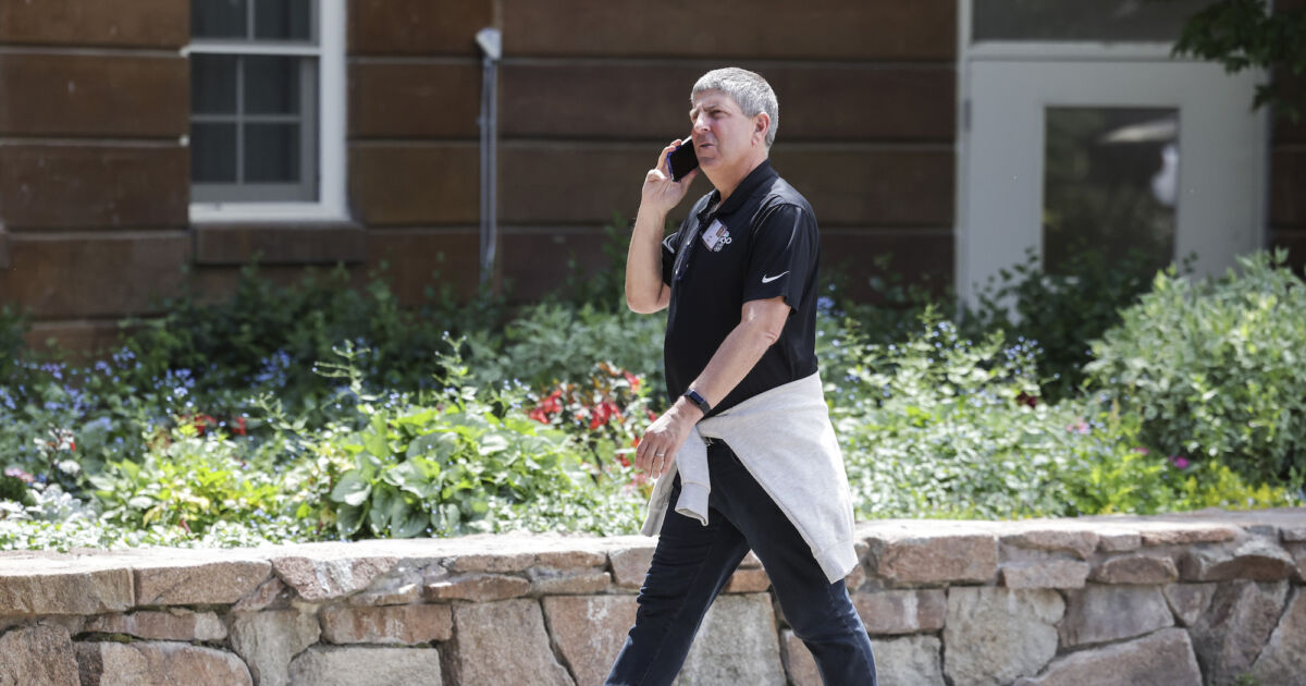 Top NBC Executive Ousted Over ‘Inappropriate Relationship’ With Staffer ...