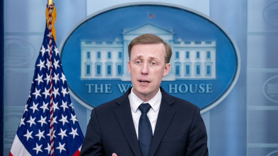 US Helping From Afar as Americans Flee Fighting in Sudan | NTD