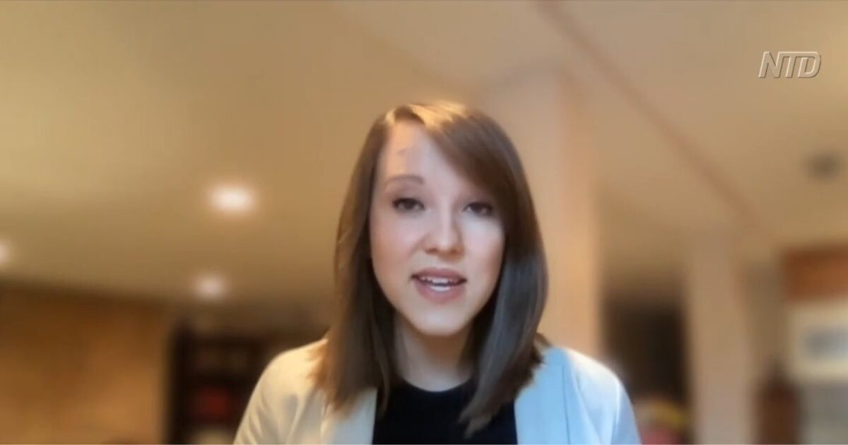 Chinese Nationals Seek Surrogacy in US: Emma Waters | NTD