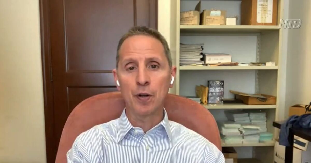 US May Be Experiencing Stagflation: Analyst | NTD