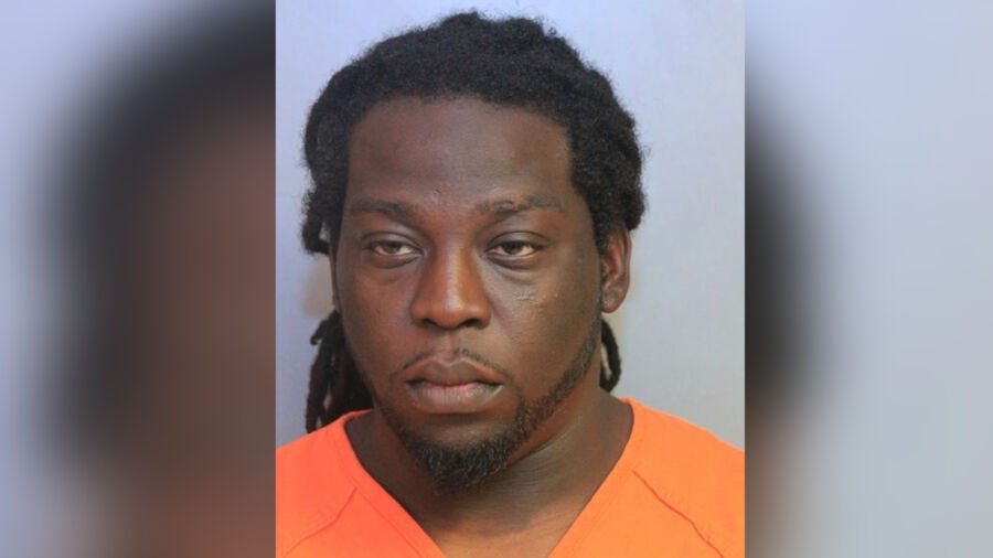 Police Kill Man Suspected of Shooting Florida Mother, 3 Children | NTD