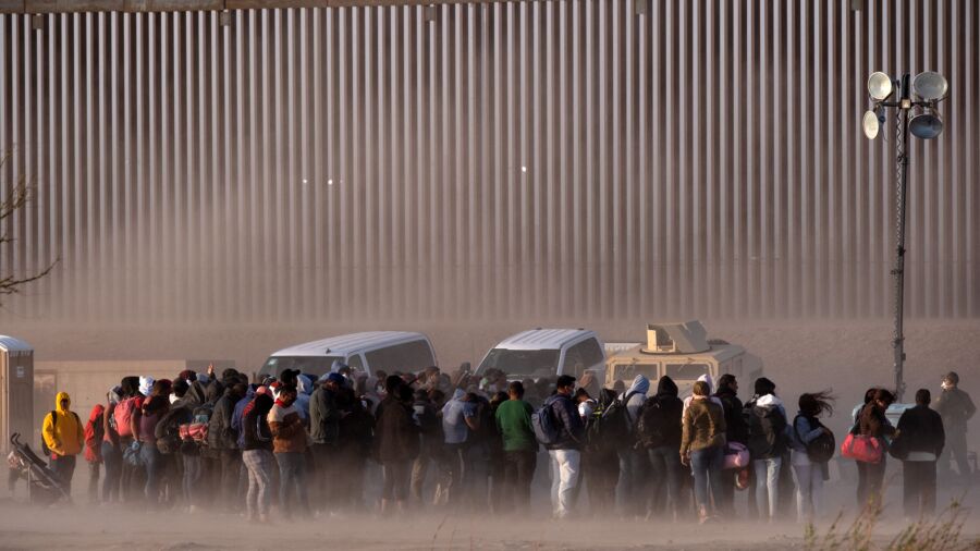 House Committee Meets to Consider Secure the Border Act of 2023 | NTD