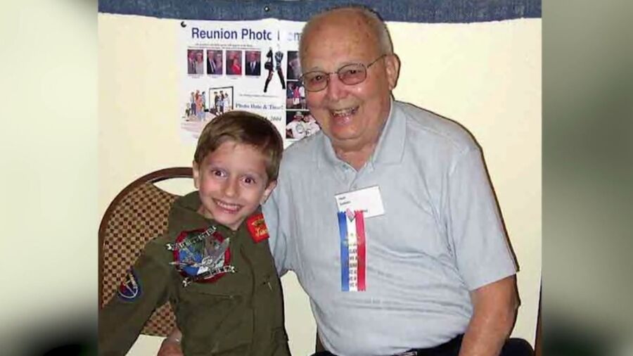 2-Year-Old Boy Remembers 'Past Life' as World War II Pilot | NTD