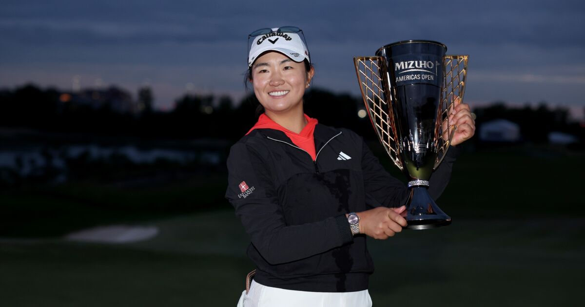 Stanford Sophomore Rose Zhang Wins LPGA Debut | NTD Stanford Sophomore Rose Zhang Wins LPGA Debut | NTD