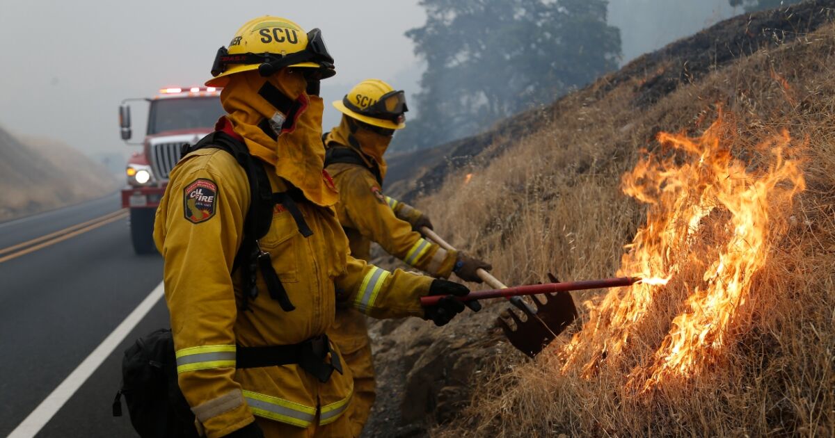 CAL FIRE Unveils Fire-Fighting Firehawk Helicopter Ahead of Wildfire ...